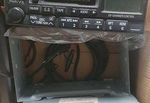 Кассетная магнитола с CD changer