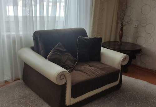 Угловой диван и кресло кровать