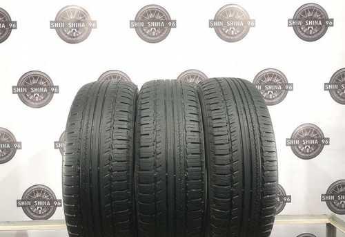 Nokian Tyres Hakka V 215/70 R16