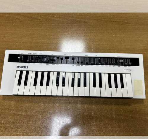 Аналоговый синтезатор Yamaha Reface CS