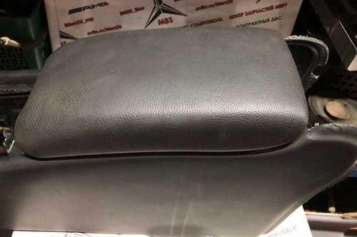 Крышка подлокотника w203 Mercedes