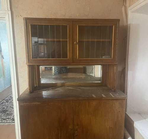 Антикварный буфет
