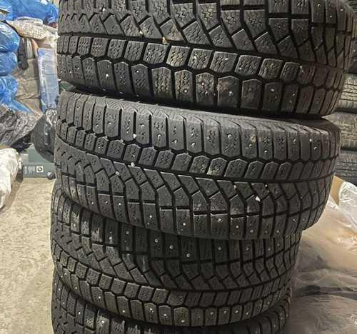 Viatti Brina Nordico V-522 195/50 R15 82V