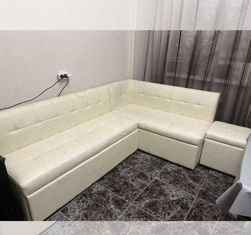 Кухонный угловой диван бу