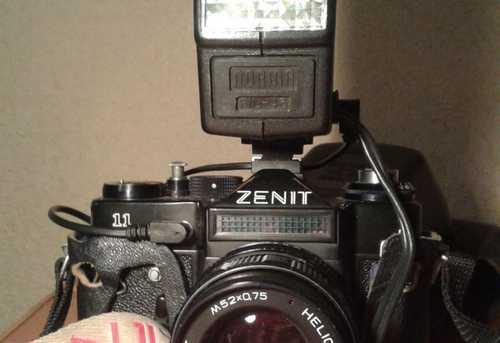 Зеркальный фотоаппарат Зенит-11