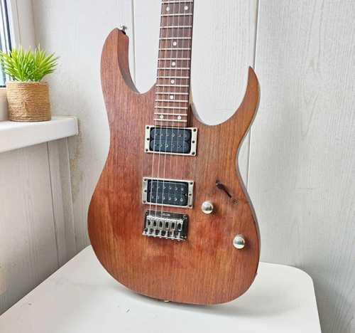 Электрогитара Ibanez RG421