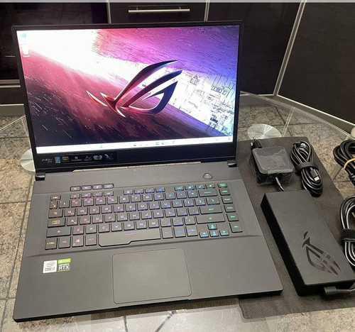 Asus ROG Zephyrus M15 2060 i7 10750H 16 512 240Hz