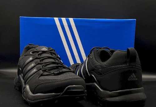 Новые кроссовки Adidas gore-tex новые мужские 41-4