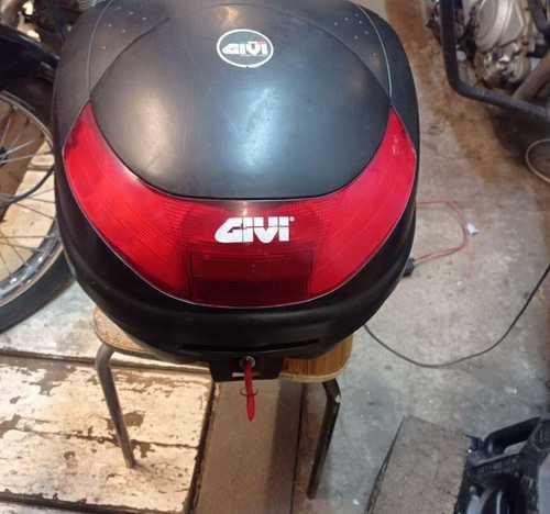 Кофр givi e300, 30 л