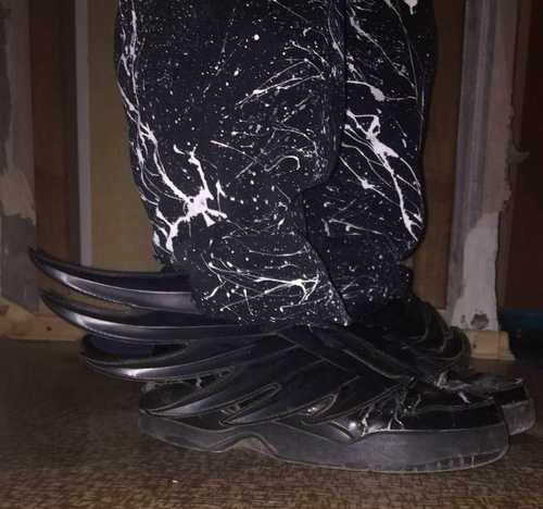 Adidas jeremy scott wings 3.0 dark knight