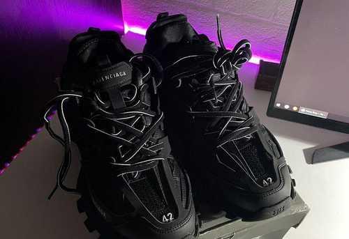 Balenciaga track 1 black