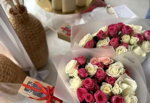 Подарочный набор: букет из роз и клубника в шокола