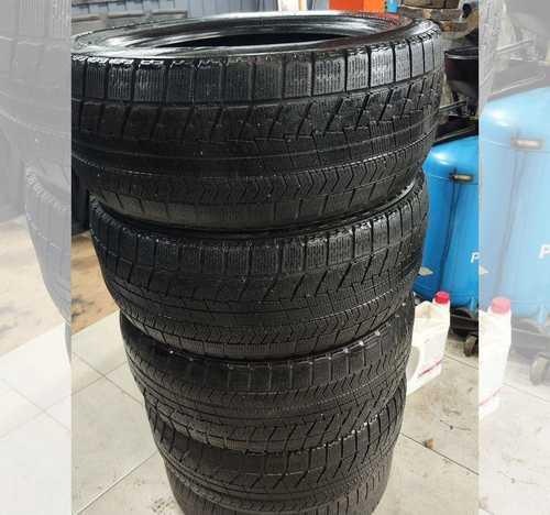 Bridgestone Blizzak LM-500 255/45 R18