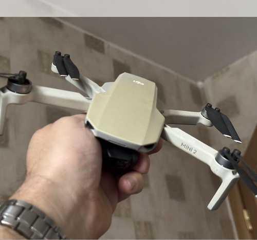 Квадрокоптер DJI mini 2