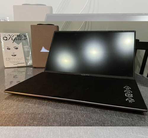 15” 12ddr4 250m2 oled супер картинка Asus VivoBook