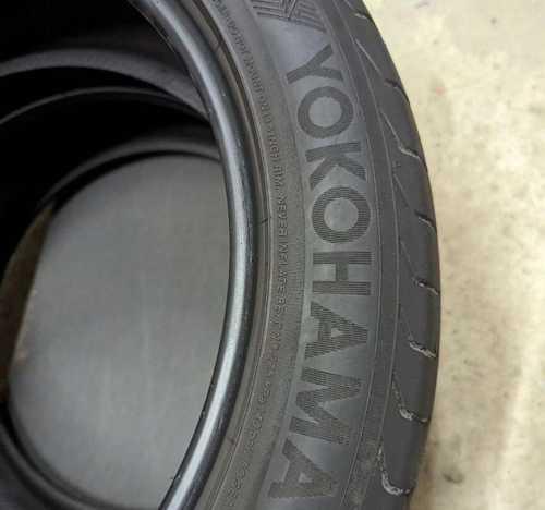 Yokohama Advan Sport V105 235/50 R19 99W