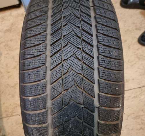Zmax Winterhawke II 275/50 R21 113H