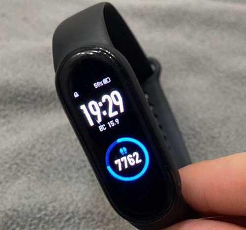 Xiaomi mi band 5