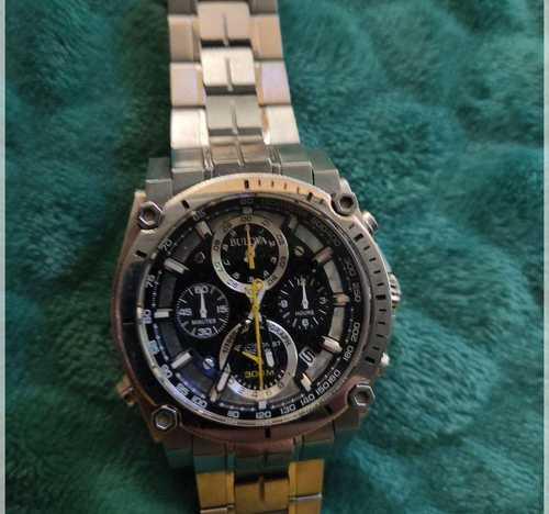 Мужские наручные часы кварцевые Bulova