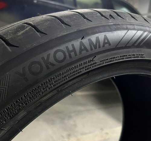 Yokohama Advan Sport V107 275/40 R22 и 315/35 R22 107V