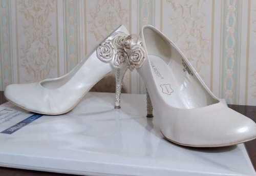 Свадебные туфли 38 Еva Rossi