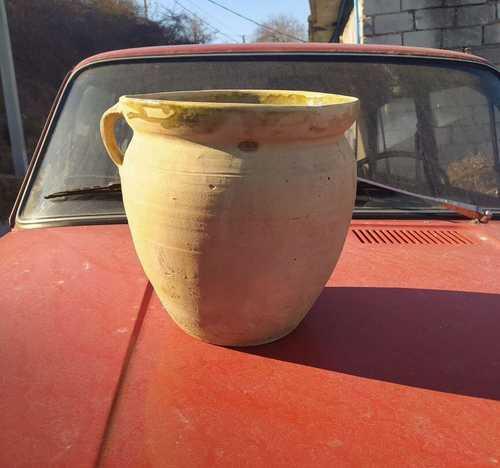 Глиняный кувшин