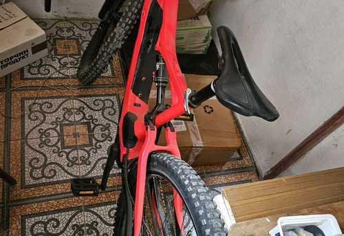 Горный велосипед Specialized Levo