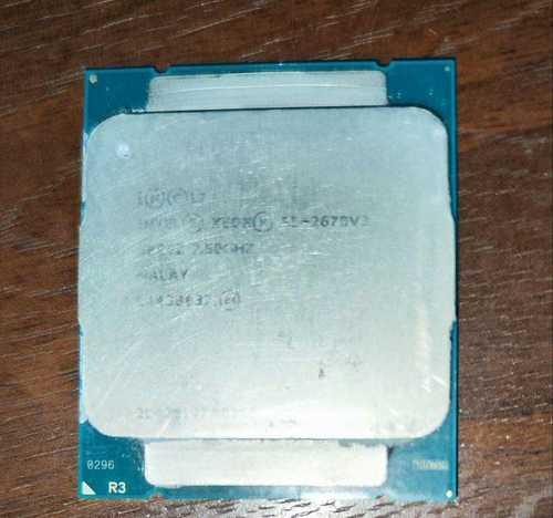 Процессор Intel Xeon E5-2678 V3