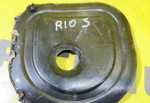 Крышка топливного насоса Kia Rio 3