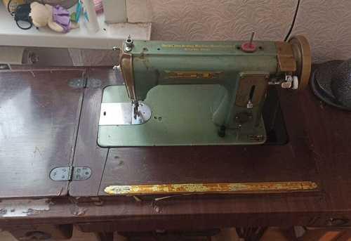 Швейная машинка JA5-1