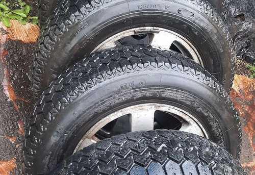 AMP Mud Terrain Attack M/T 195/70 R15 и 195/70 R15