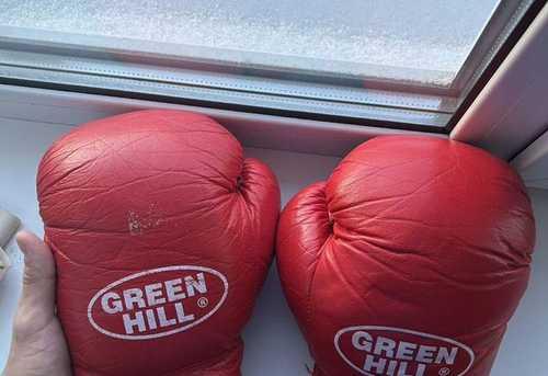 Боксерские перчатки 10 oz green hill + бинты