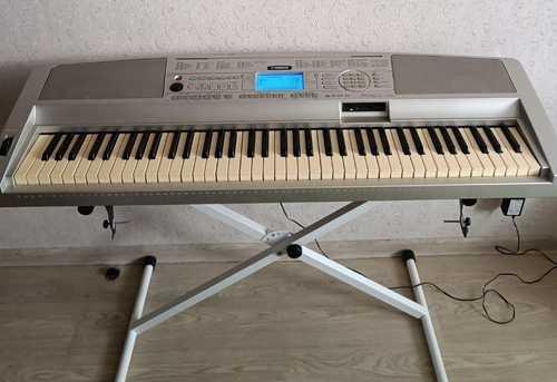 Синтезатор Yamaha portable grand DGX-300