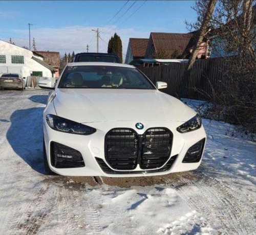 Решетка в стиле M4 черный глянец BMW 4 серия G22