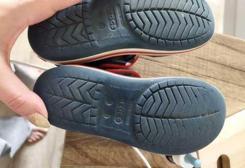 Сандалии crocs c11