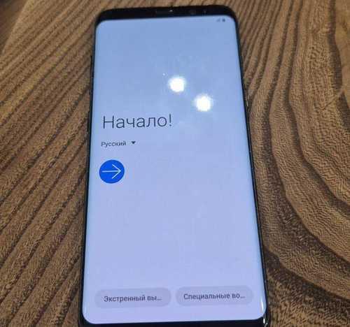 Samsung Galaxy S10, 8/128 ГБ