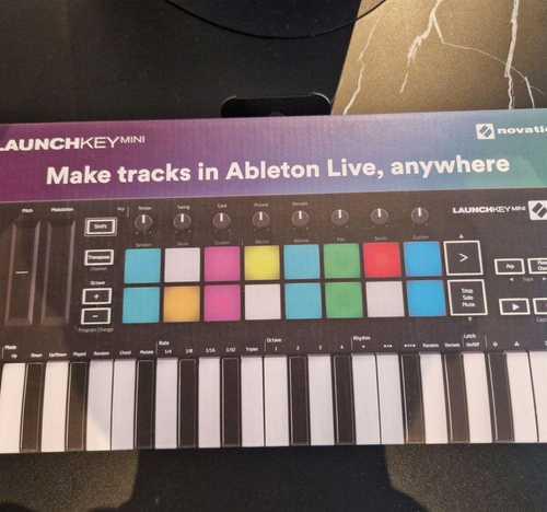 Миди-клавиатура novation launchkey mini mk3