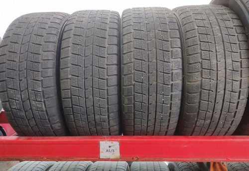 Dunlop SP Winter Ice 03 215/55 R17 93Q