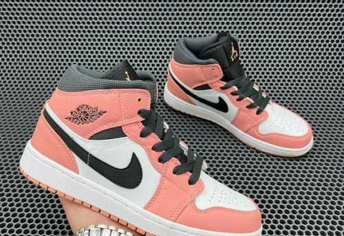 Кроссовки Nike Air Jordan 1 Mid Pink Quartz