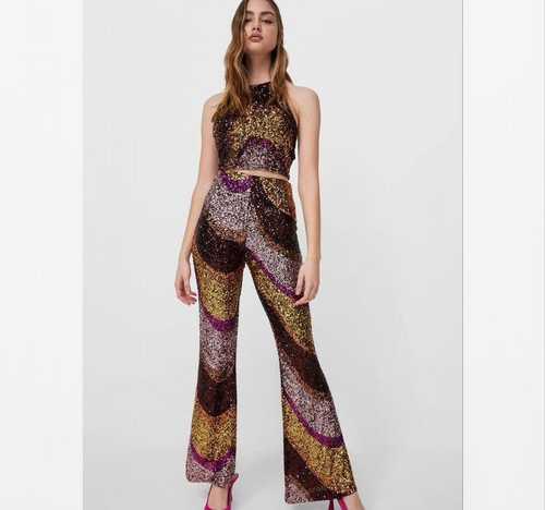 Блестящий костюм женский 42