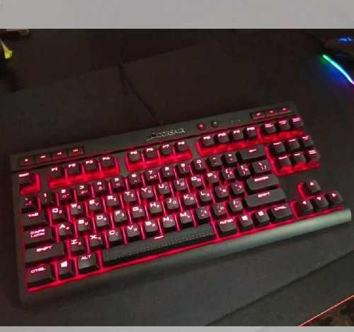 Игровая механическая клавиатура Corsair k63