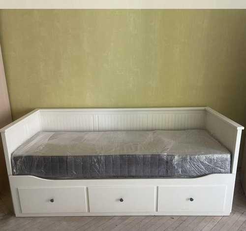 Диван кровать IKEA Hemnes