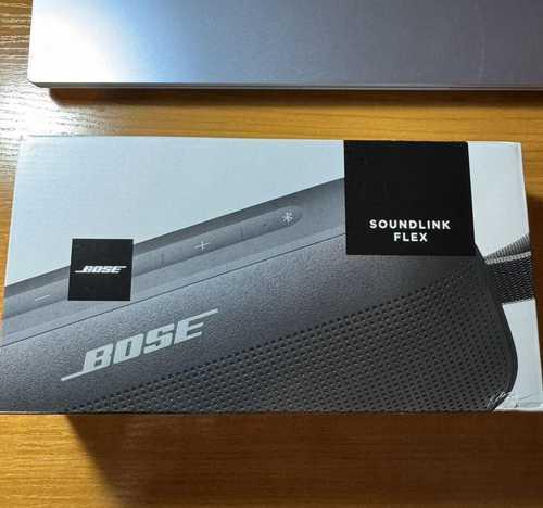 Портативная колонка Bose SoundLink Flex Black