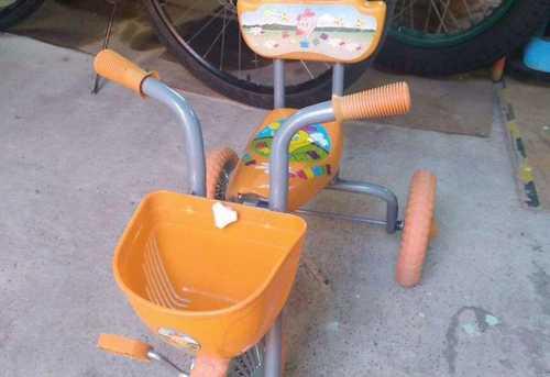 Трехколесный детский велосипед