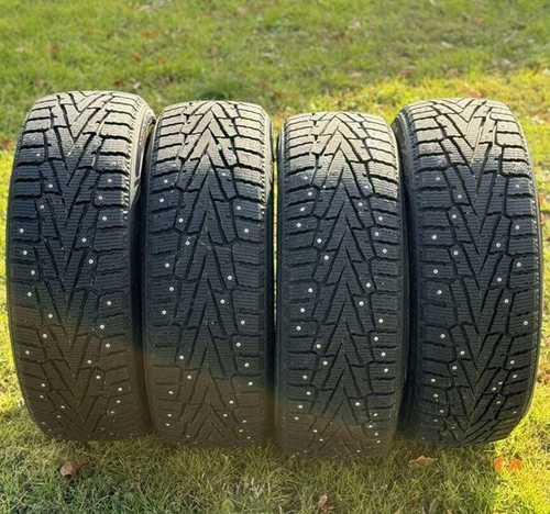 Roadstone Winguard WinSpike SUV 225/55 R18