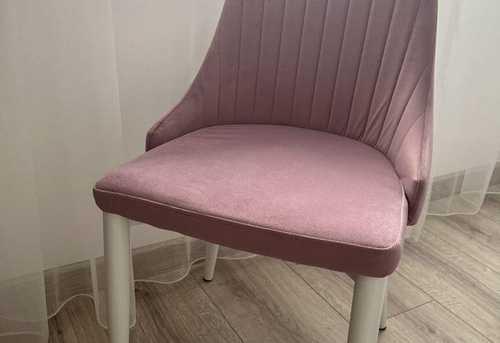 Барный стул розовый