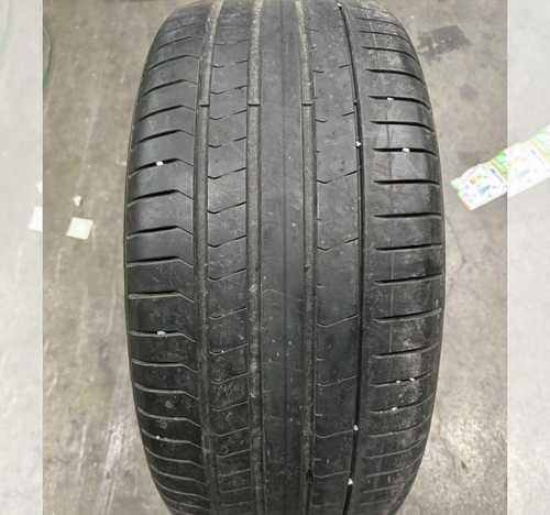 Pirelli P Zero 275/40 R20