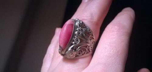 Массивный серебряный перстень вставка родонит