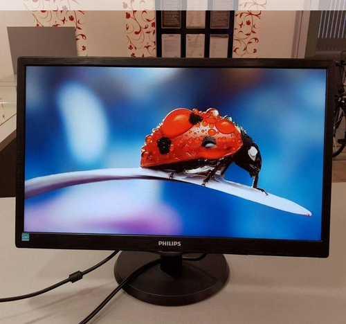 22" LED Монитор Philips Hdmi