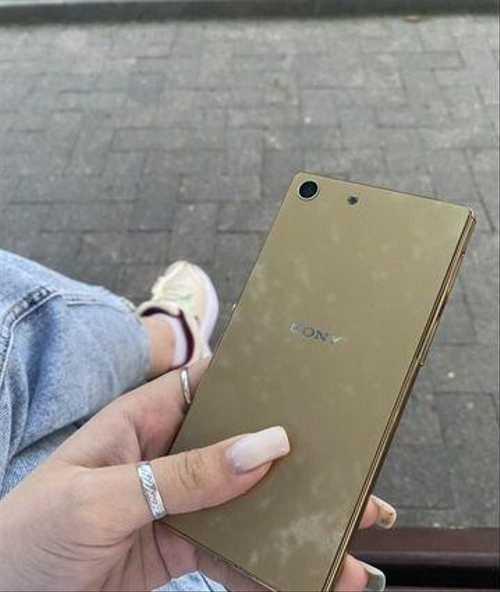 Телефон Sony xperia m5 (золото)